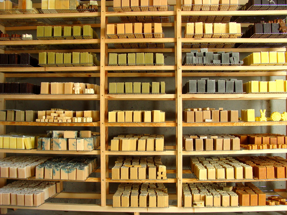 Fabrication artisanale des savons Canola